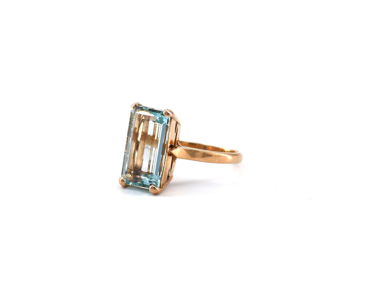 Vintage 18K Yellow Gold Emerald Cut Aquamarine Ring – Guy Edward Family ...